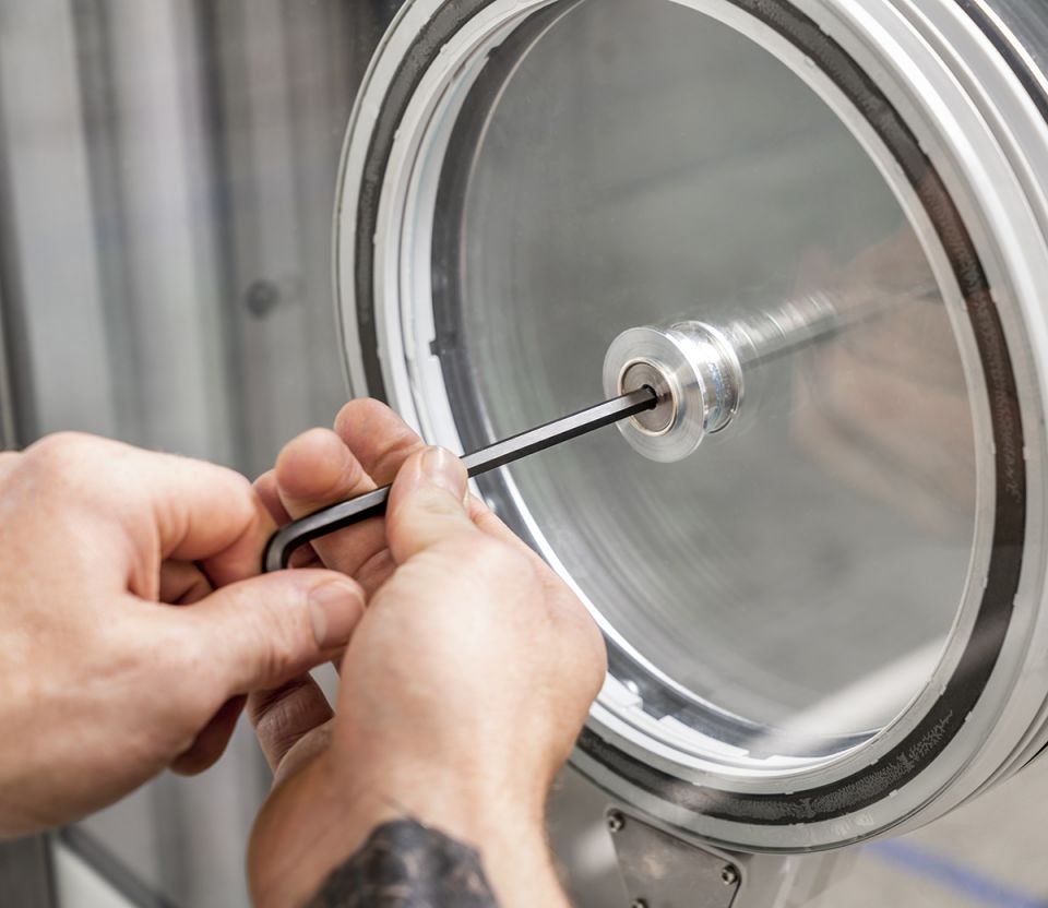 Rotoclear S3: Advanced Spinning Window for Machine Tools